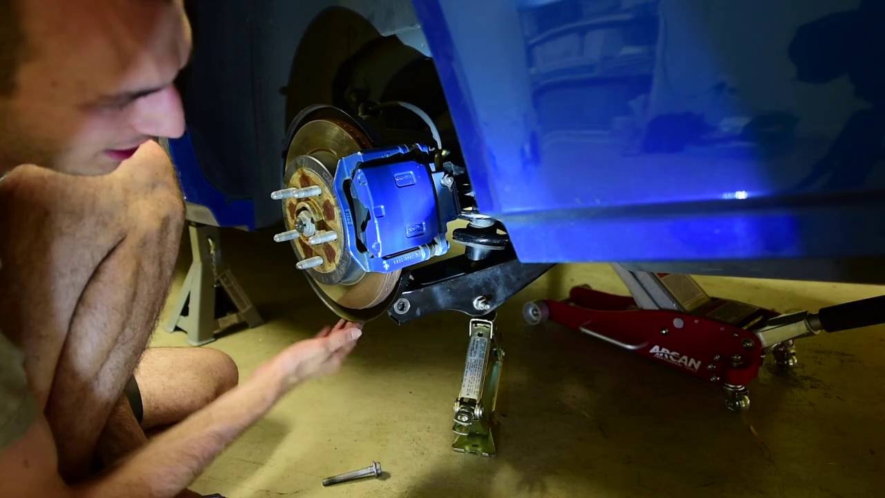 How To Remove The Rear Suspension - VE / VF Commodore - AutoInstruct