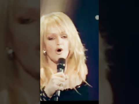 When you only know one word in French . Total eclipse of the heart . #80s #totaleclipseoftheheart