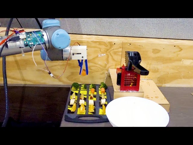Robot aprende a cocinar viendo videos en YouTube y recrea sus propias ...