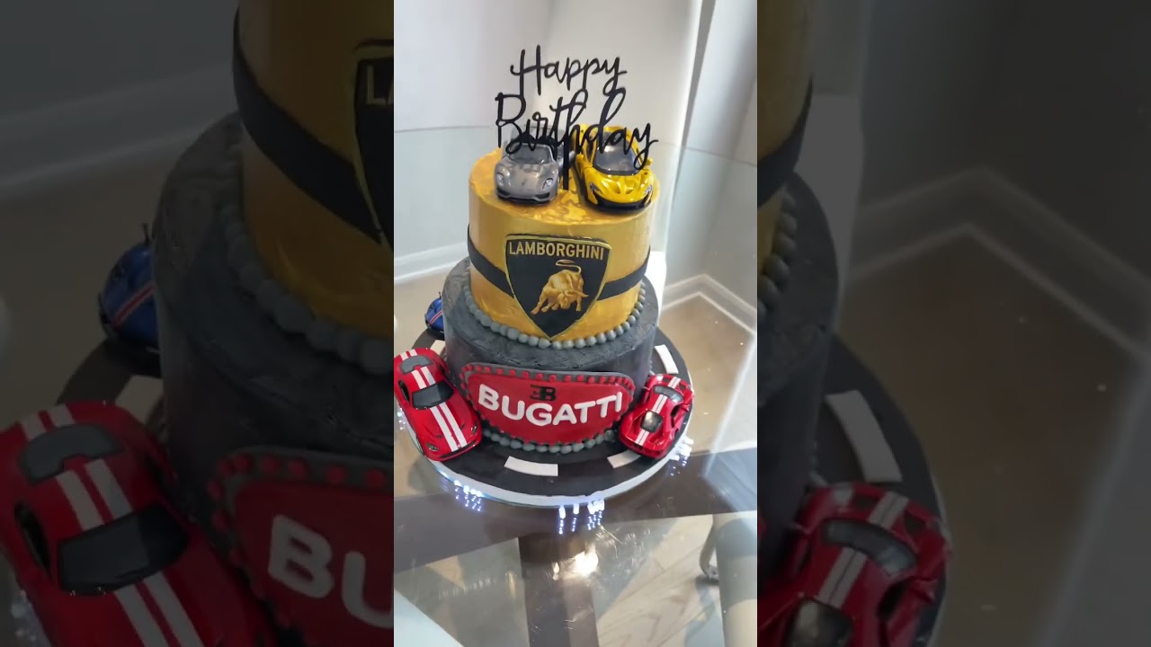 It’s all about cars ! #cakedecorating #cake #canada #ottawa #buttercream #kids #buggati #lamborghini