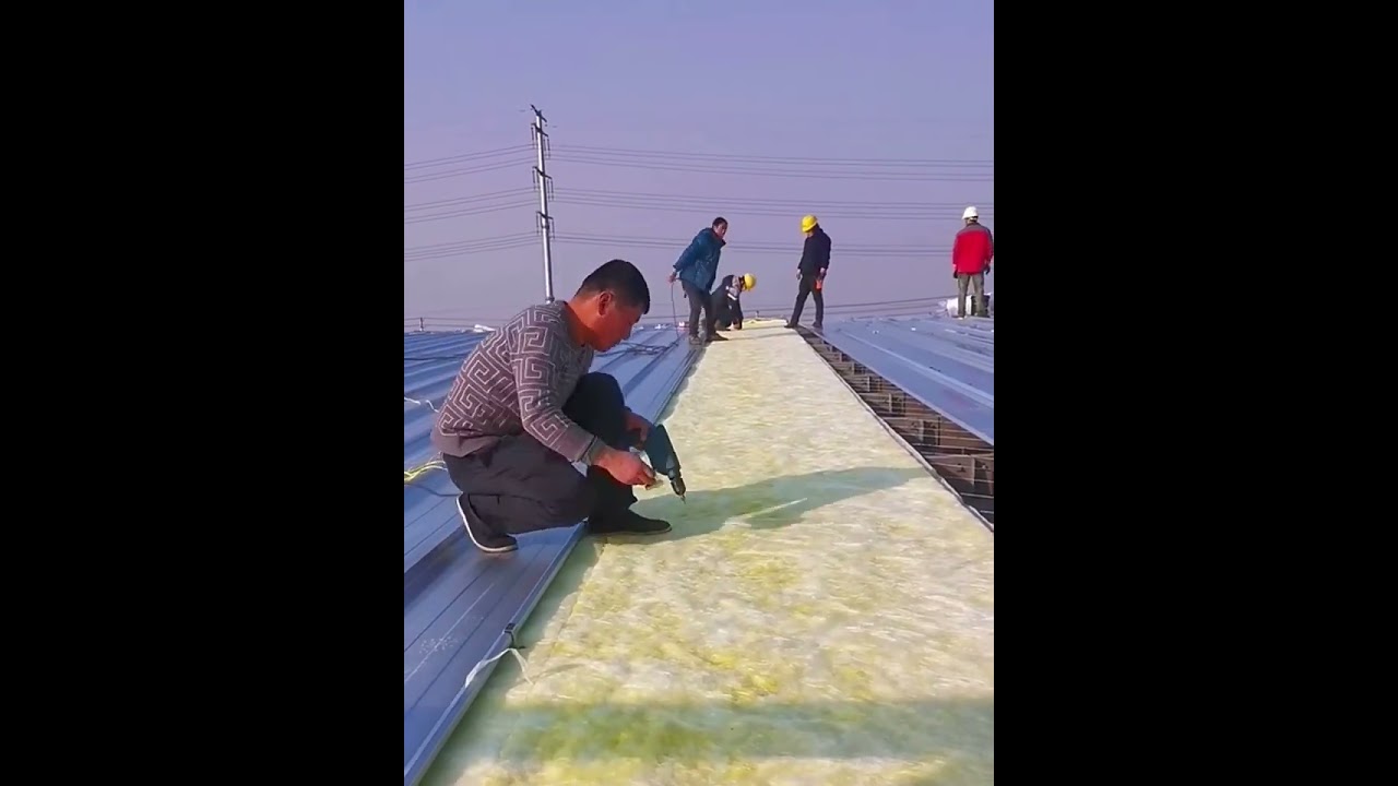 Roofing rockwool laying process