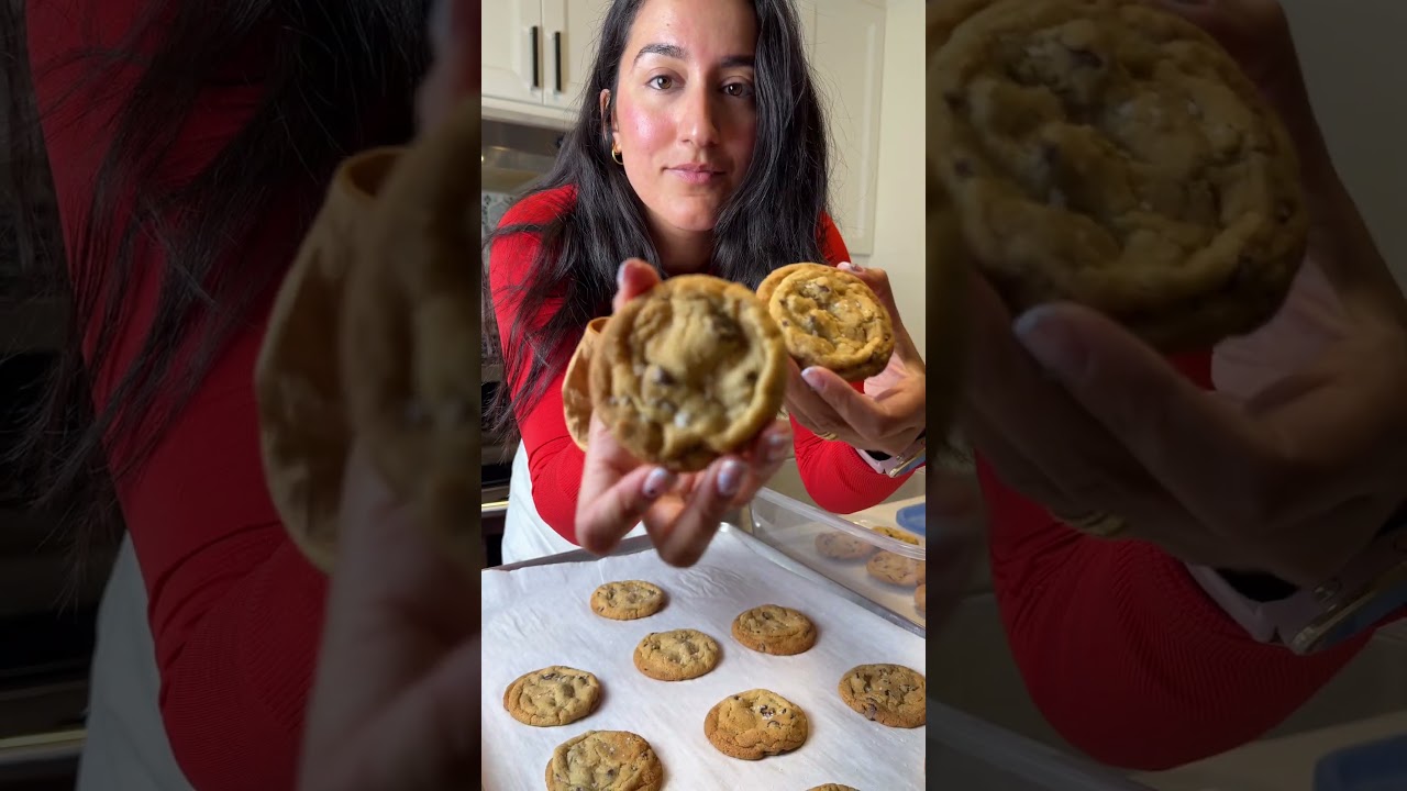 2 ways to keep your cookies soft and fresh for a week! | easy beginner baking tips from a pro baker