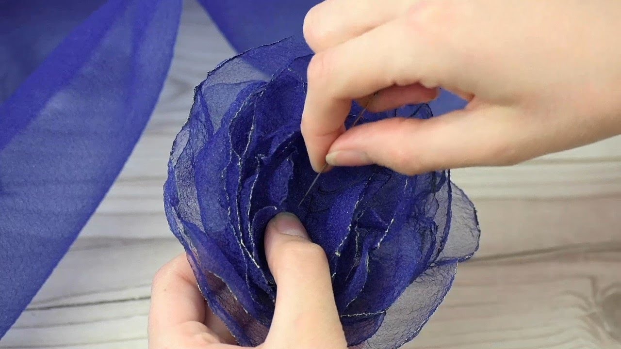 How to Make Organza Flowers