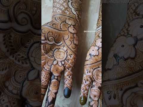Miss my bridal work so much! #henna #hennastain #mehandi #hennainspo #hennadesign #mehendi #حناء