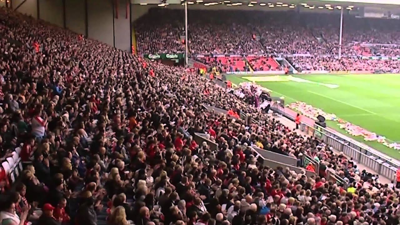 Andy Burnham releases 'family' video as part of Labour leadership ...