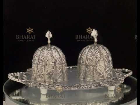 Metal Gifts at Best Price in India