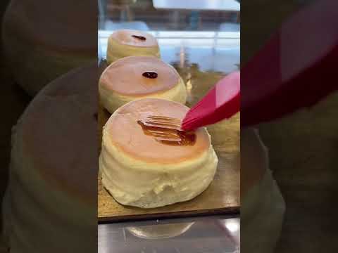 Have you tried these fluffy pancakes from Motto Tea in San Gabriel yet ????? #savoryfood #short #shorts