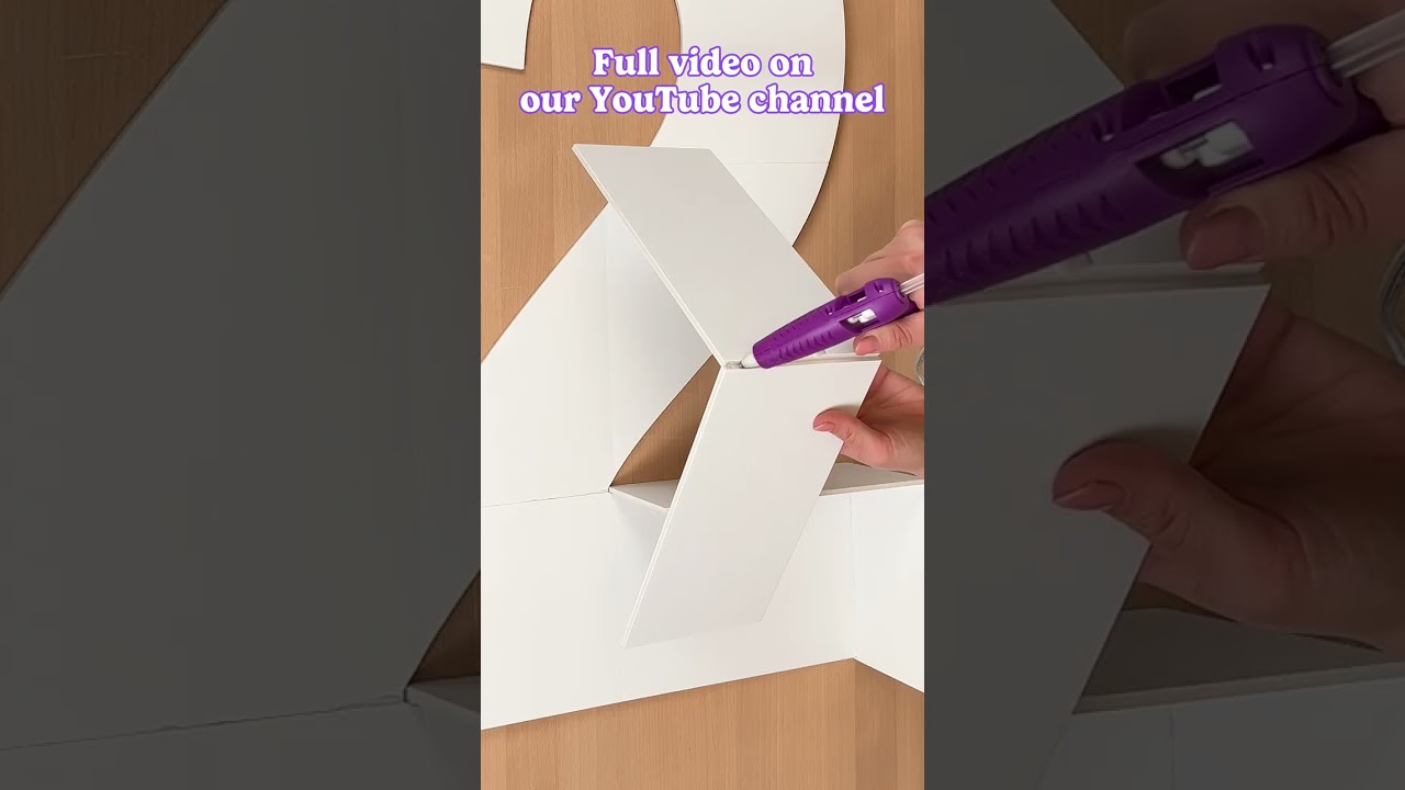 How to Setup a DIY Balloon Mosaic Number 2 | House of Party