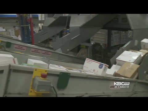 During Holidays, USPS Facility Processes More Than 2 Mil. Packages A Week