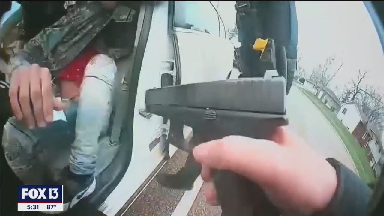 Expert reacts: How a Taser could be mistaken for a firearm