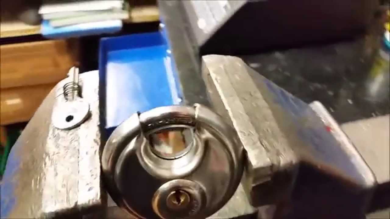Discus padlock Bumped Open
