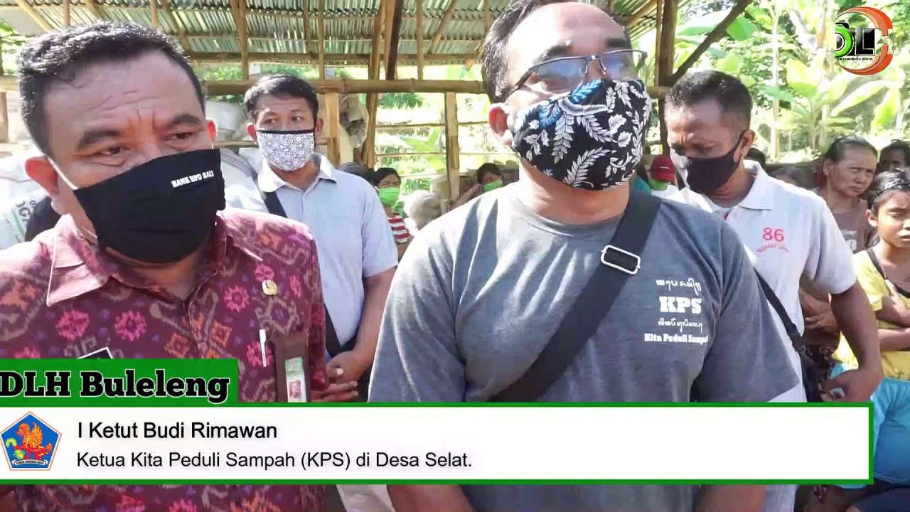 PEMBAGIAN SEMBAKO DENGAN MENUKAR SAMPAH BERSAMA KELOMPOK KITA PEDULI SAMPAH (KPS) DI DESA SELAT