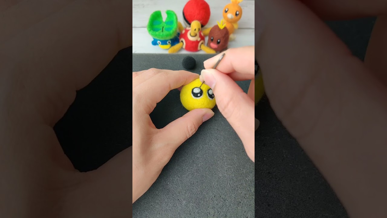 🥺 ASMR Emoji Wool Art.