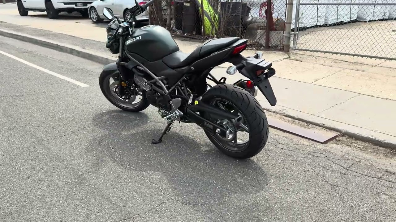 2025 SUZUKI SV 650 ABS