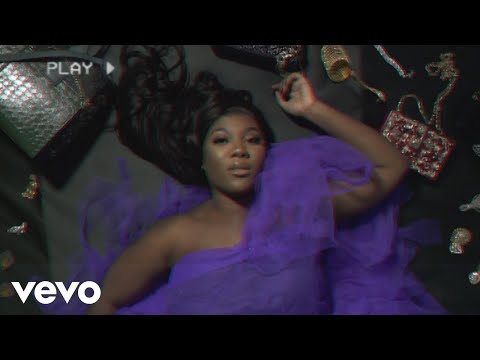 Dyo releases a lyric video for her “Can’t Buy My Love” single