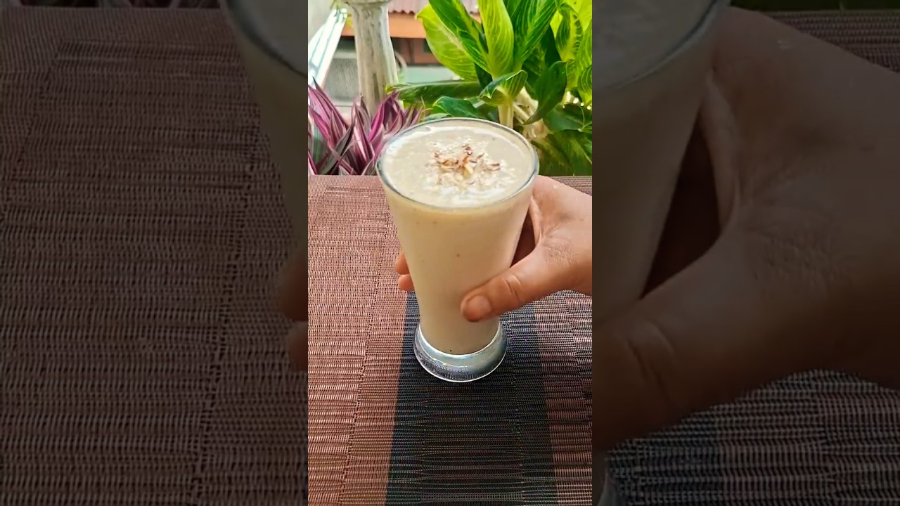 Banana Milkshake 😍❤️| Healthy Drink Recipe # shorts#trending #ytshorts #Banana shake