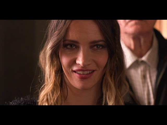 ‘Father Christmas Is Back’ Review: Another joyless Christmas foray that ...