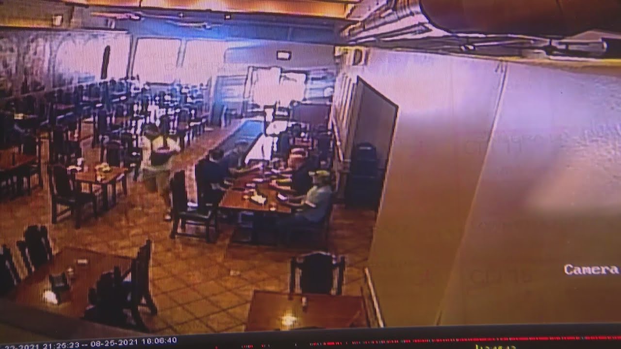 Lincoln Square shooting suspect arrested after running into restaurant full of CPD officers