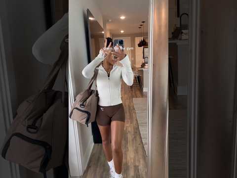 loving this bone define jacket ๐๐ค๐ฝ #grwm #gymmotivation #gymroutine #viral #fyp