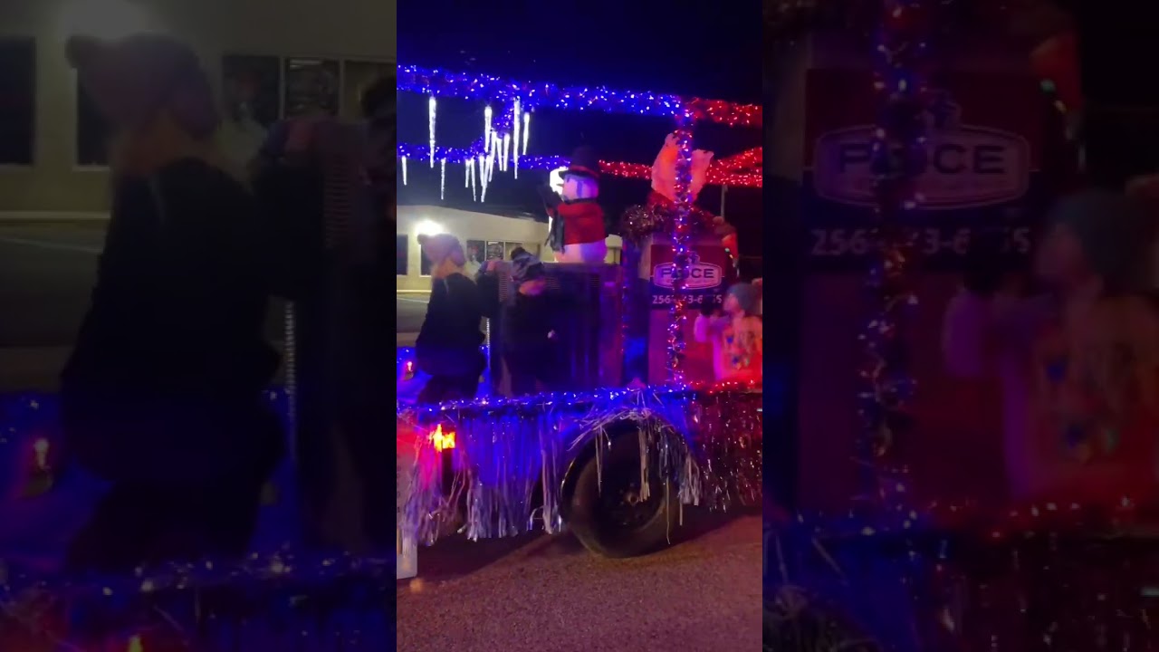 Build Our Christmas Parade Float With Us! 🎄