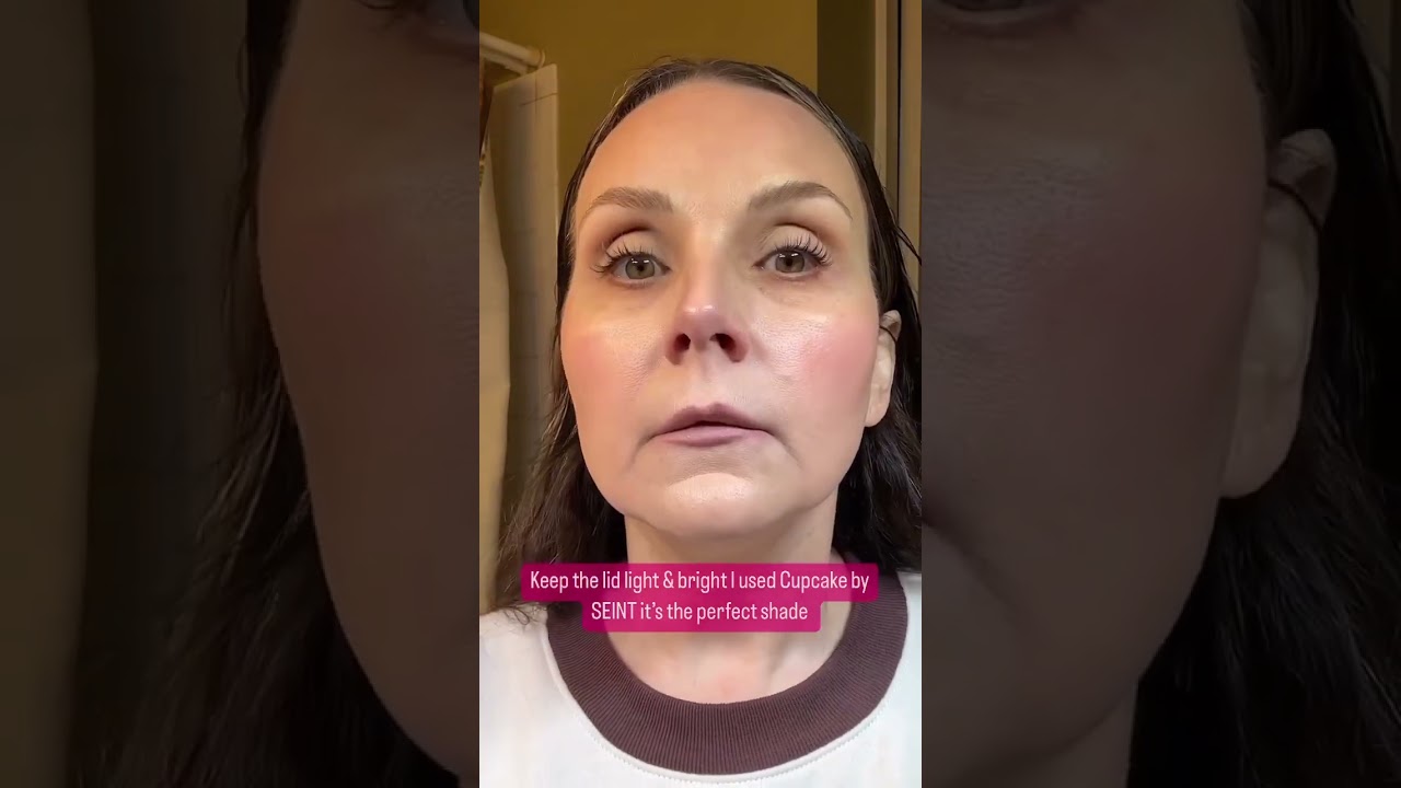 How to contour deep set eyes so that they pop!