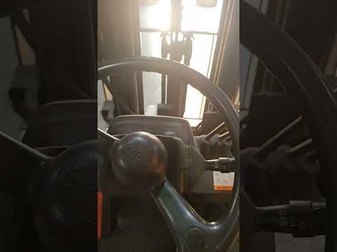 How to start a forklift