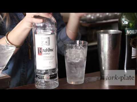 How to Make a Dirty Martini