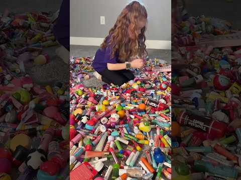 20 PURPLE LIP BALMS IN 20 SECONDS CHALLENGE π @HallieOnStage114 #purple #challenge #lipbalm #cute
