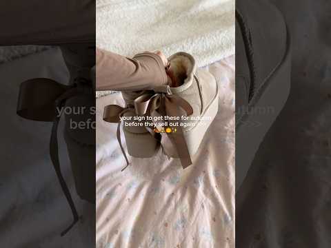 the bows are SO cute 🧸🍂✨everything linked on my amazon!! #uggs #fallaesthetic #unboxing #thatgirl
