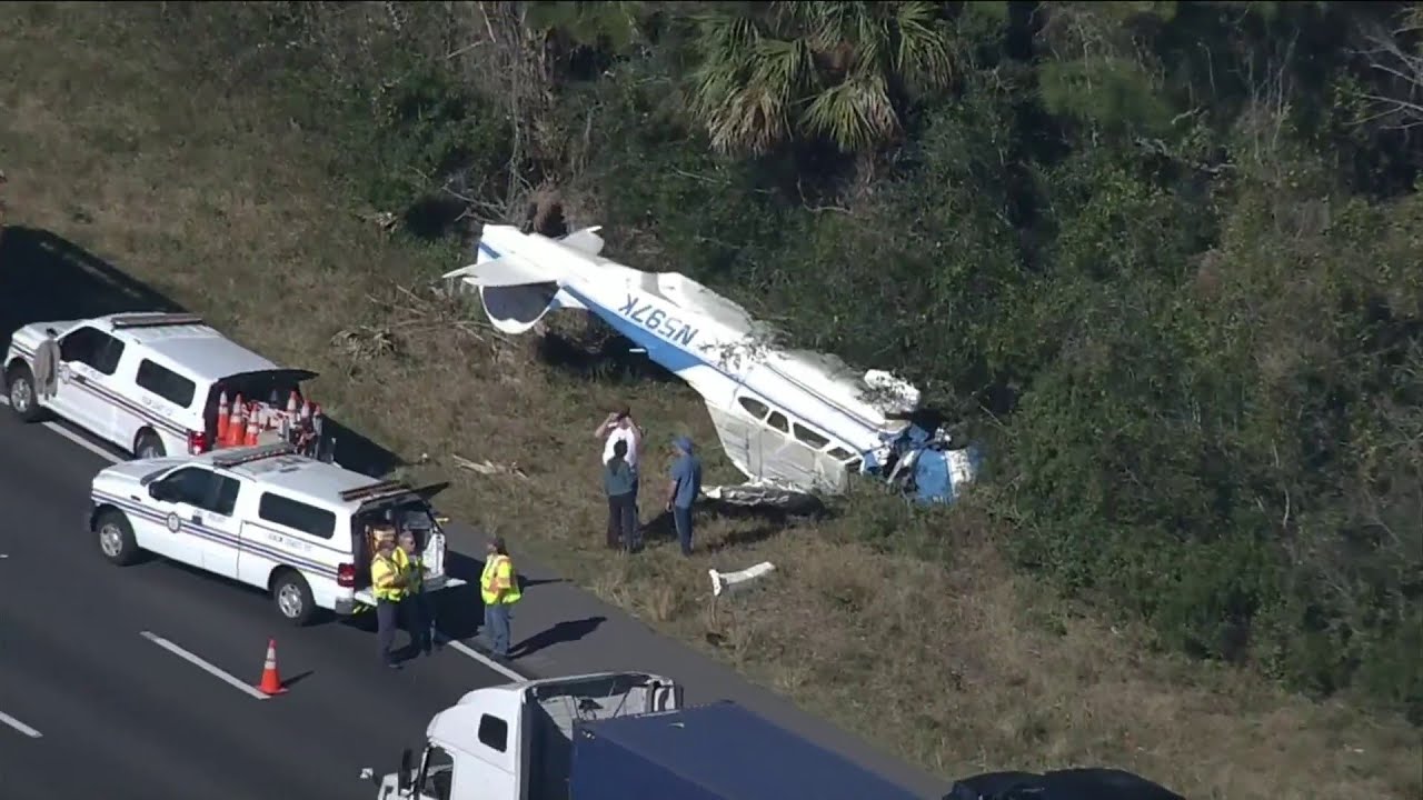 2 injured after small airplane hits semitruck, crashes next to I-95 in Flagler County