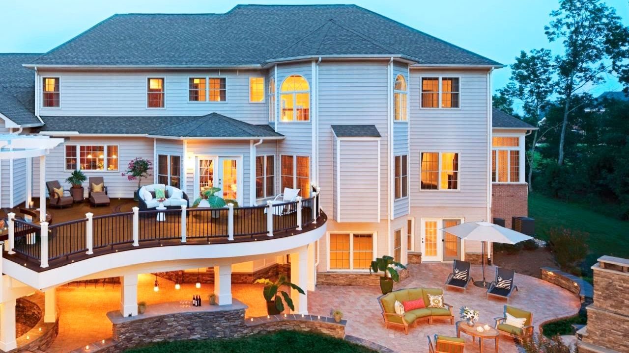 SECOND STORY DECK DESIGN IDEAS | STYLISH TWO-STOREY DECK CONSTRUCTION FOR EXTRA OUTDOOR LIVING SPACE