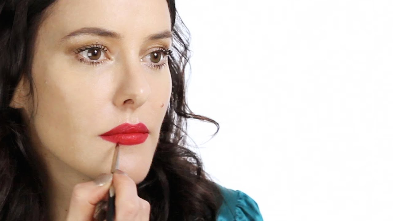 Perfect Matte Red Lipstick Tutorial  - Dita Von Teese Style