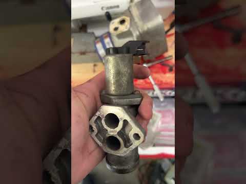 Bad Idle Car FIX! (Cleaning Idle Air Control [FORD] )#foxbody #mustang