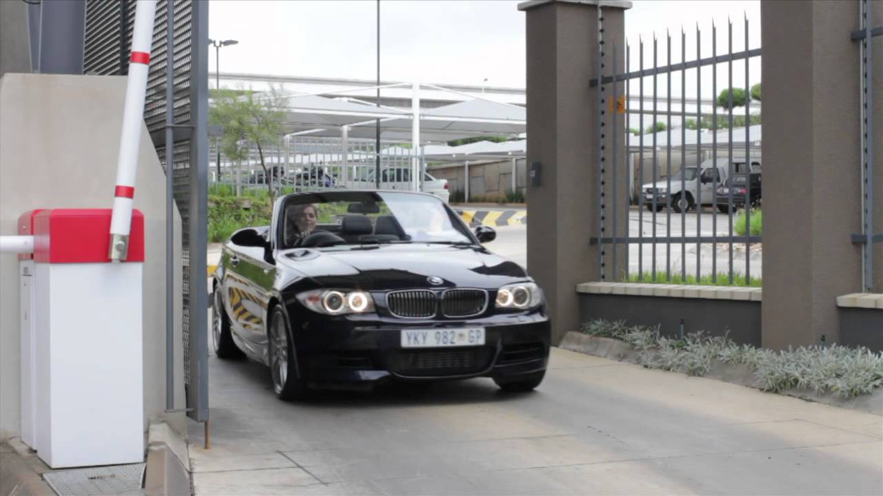 Turnstar TRAFFIC MASTER automatic vehicle barrier