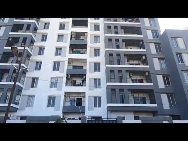 Prime Location 4000 Square Feet Flat For sale In Beautiful Bisma Greens ...