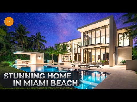 Touring a $16,000,000 Modern Home with Stunning Bay Views in Miami Beach, Florida