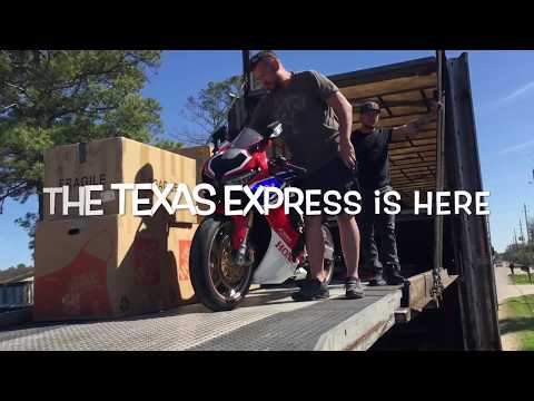 The Texas Express landed and joins the Honda Fireblade CBR1000RR SP2 WSBK SuperBike Built in a Shed