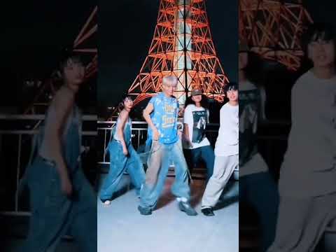 V doing slow dancing challenge with his dance crew❤🔥 #taehyung #slowdancing #v