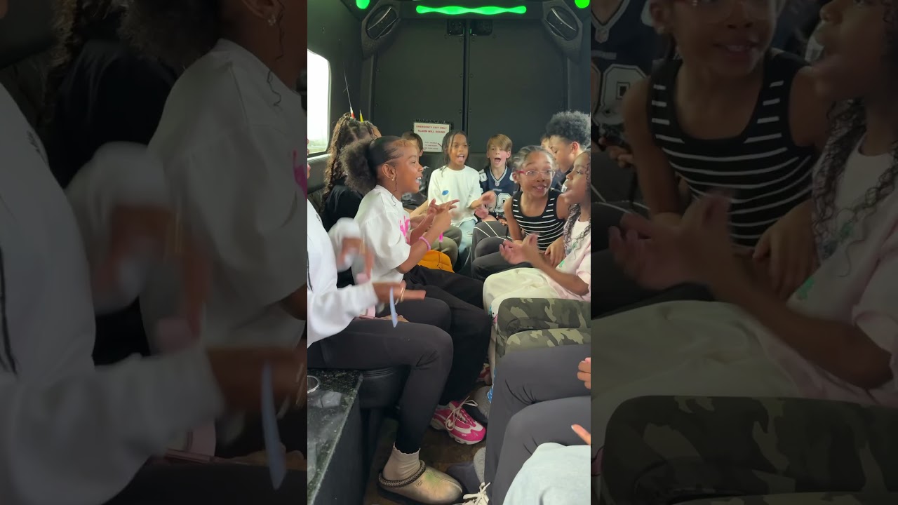 Third grade field trips really do be lit 🤷🏾‍♀️😂 #shorts #greysworld