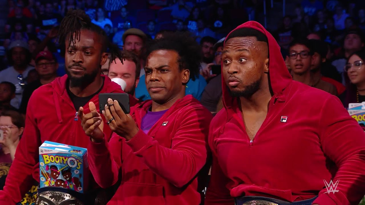 Big E eats popcorn at ringside