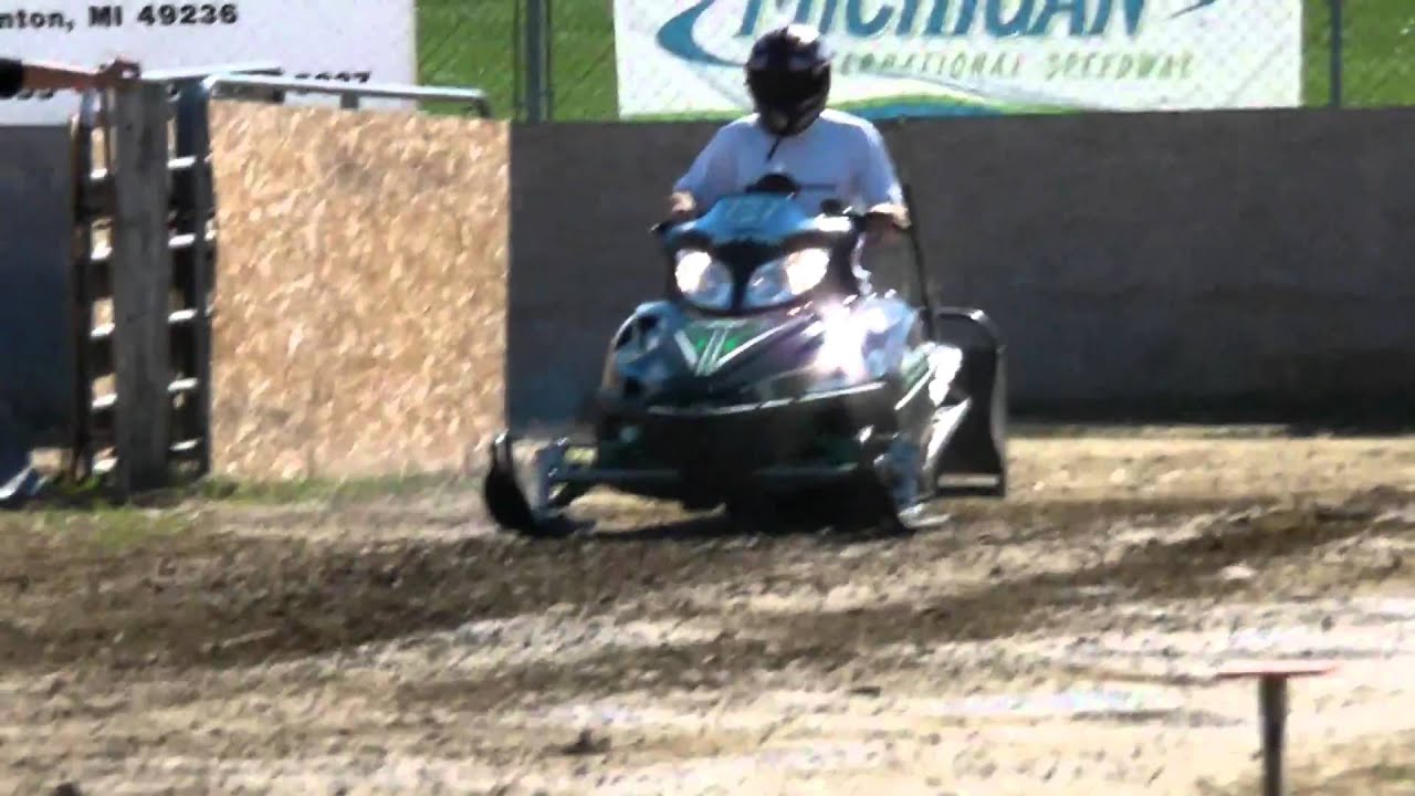 2009 Crossfire R 1000 Arctic Cat Race Sled