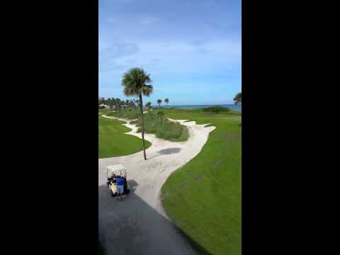 Dining at par 3 Al fresco restaurant Palm beach i
