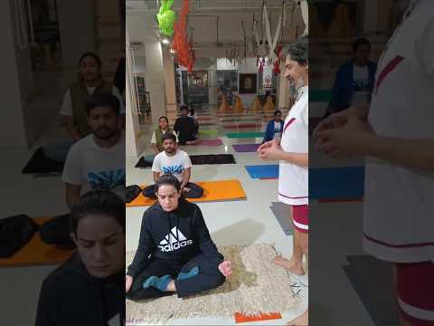 Meditation classes With Om Chanting #om #shorts #yogahealth