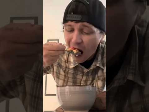 Trying Snoop Dogg Cereal For The First Time #food #review #cereal #snoopdogg #cerealreview #foodie