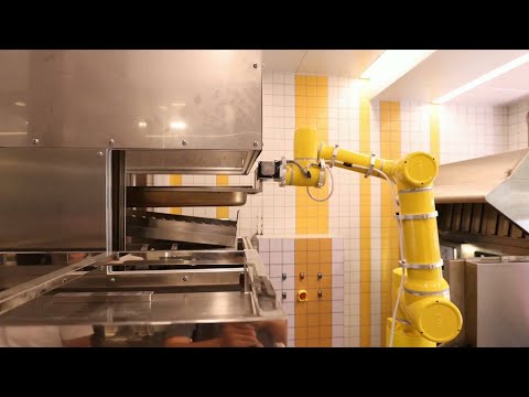 GLOBALink | AI canteen put into service in Shanghai residential community