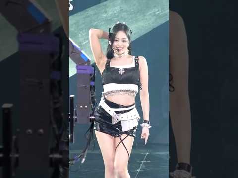 BABY I'M A MONSTER #ahyeon