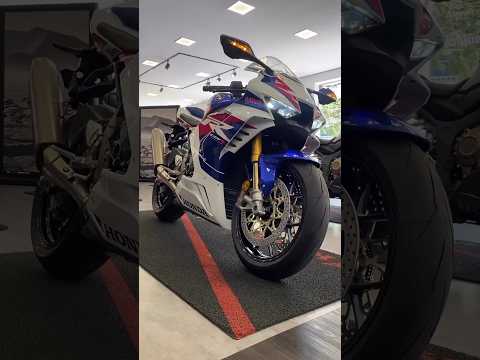 Honda cbr 1000 rrr #cbr1000rr #superbike