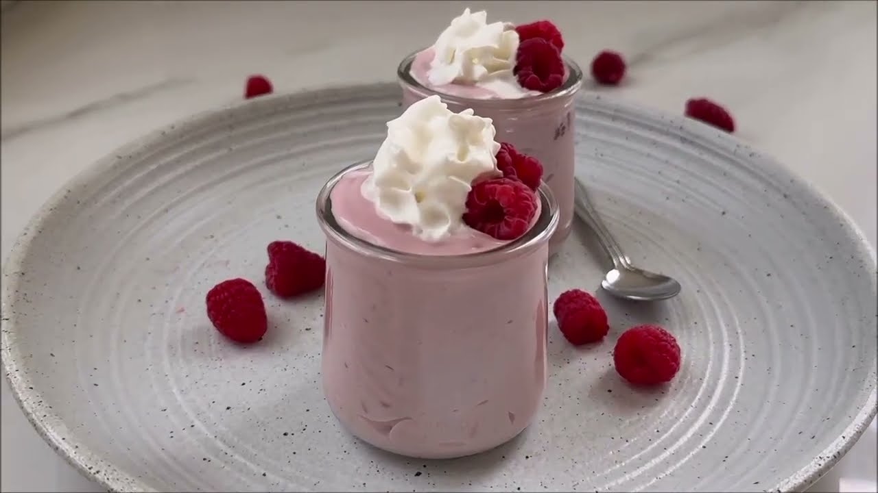 4 ingredient Raspberry Mousse Recipe - {No Bake Dessert}