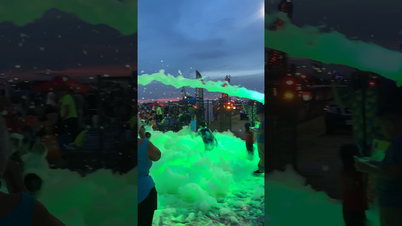 That’s Not Glow in the Dark Slime #toddlers #halloween #foamparty #foam #glowinthedark