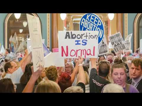 AP-NORC Poll: Few US adults support full abortion bans